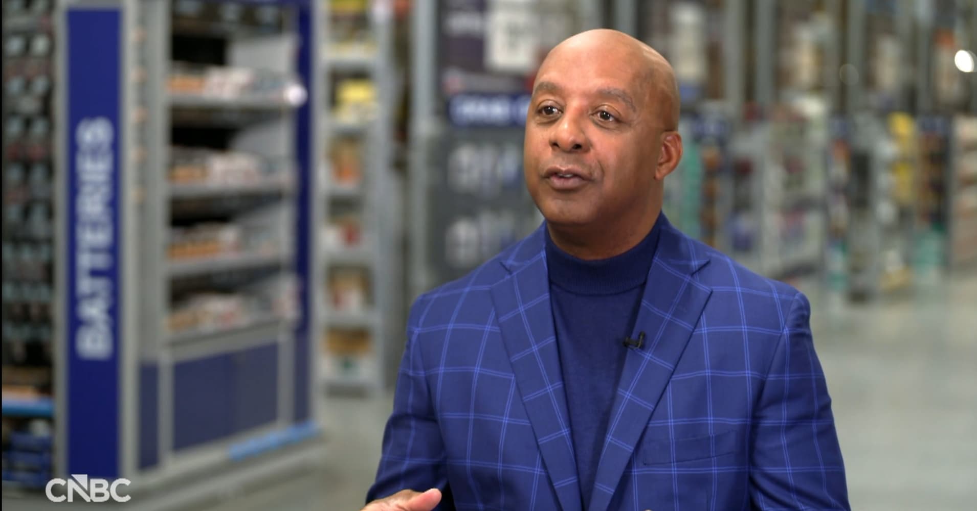 The simple leadership strategy Lowe's CEO Marvin Ellison says drives ...