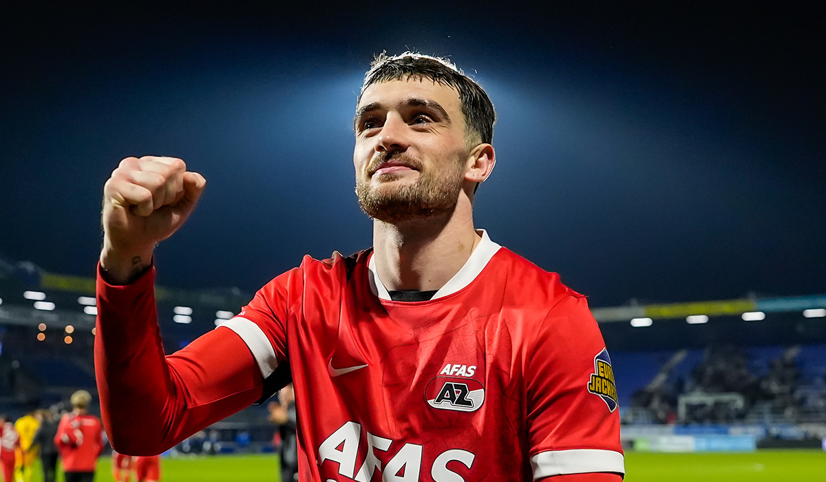 Ireland fans declare 'good omen' as Troy Parrott wreaks havoc on Ajax