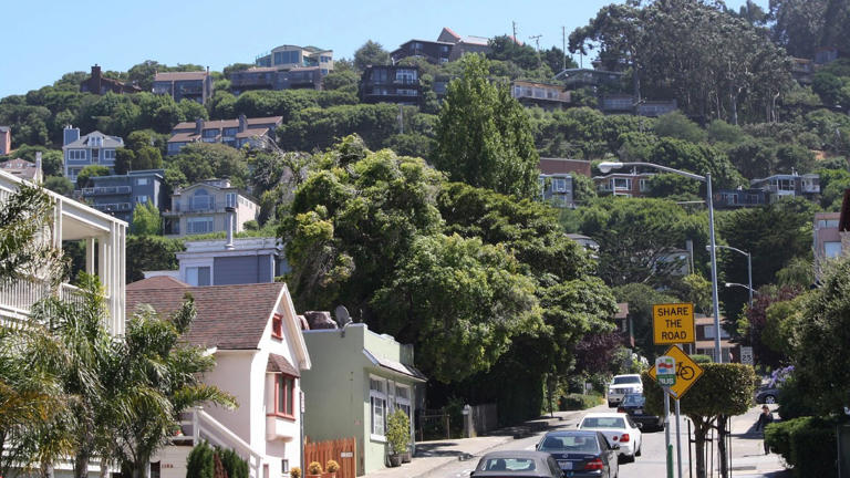 'Bubble territory': Bay Area housing insiders sound the alarm