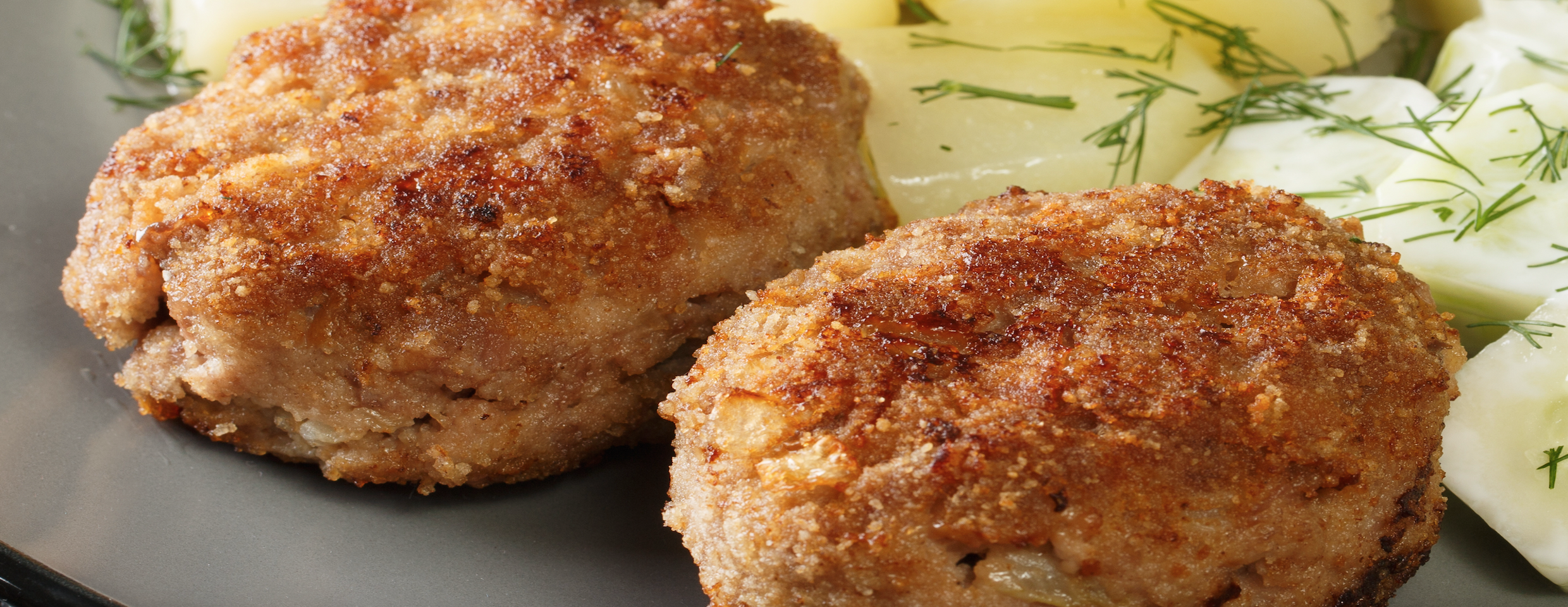 Moczę w tym bułkę na mielone, są idealnie soczyste. Nie mleko i nie woda