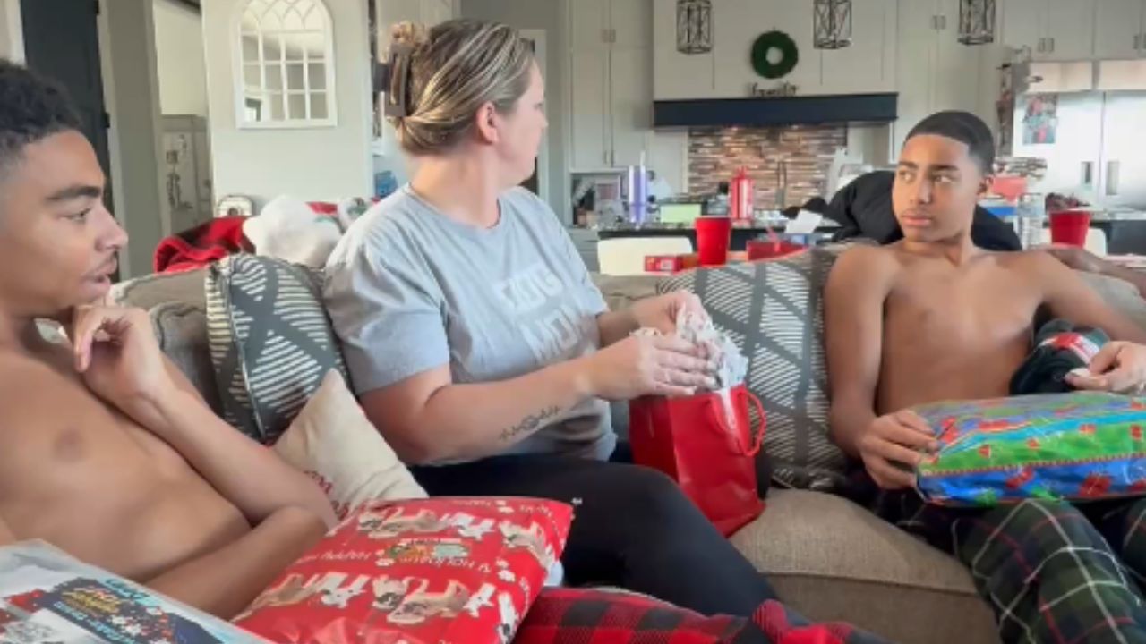 Christmas season becomes comical as family pulls hilarious Anthropology ...
