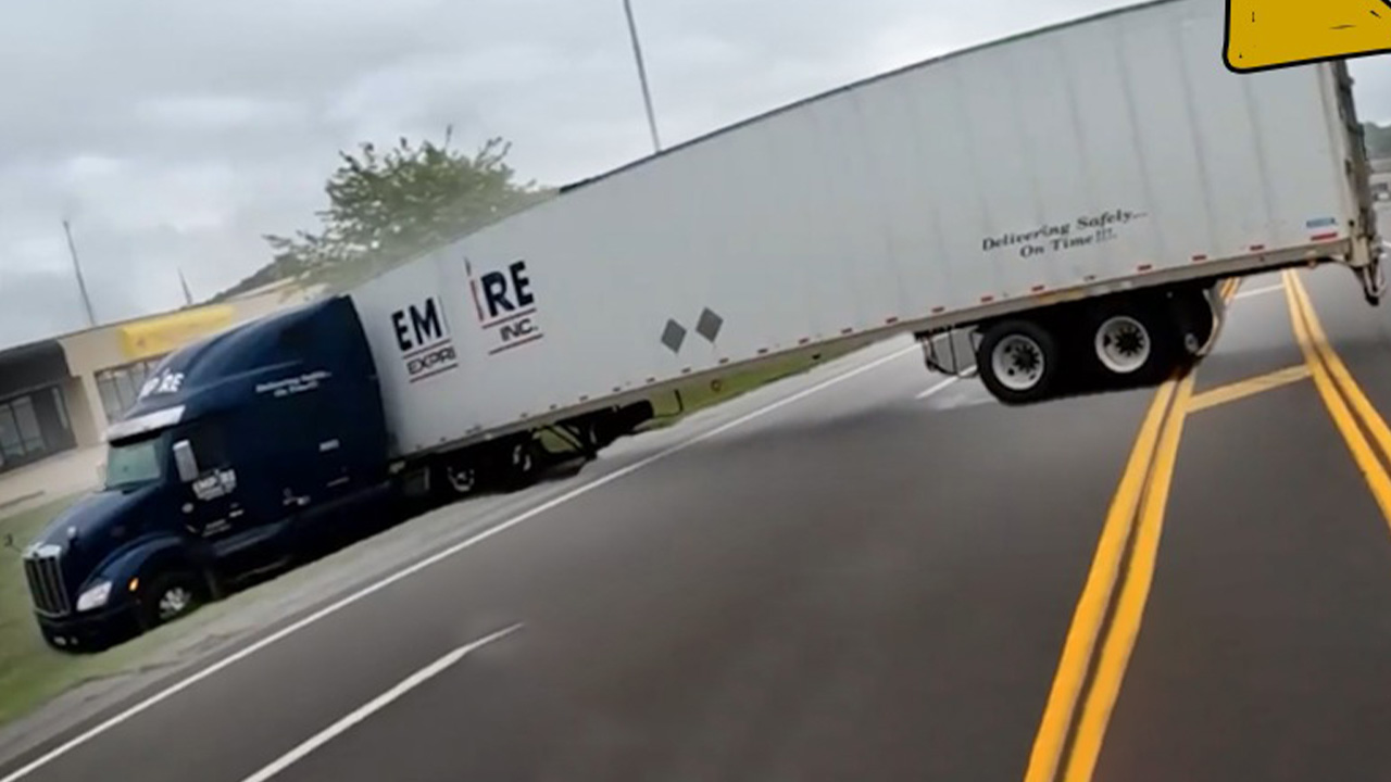 Jackknifed semi blocks the roadway