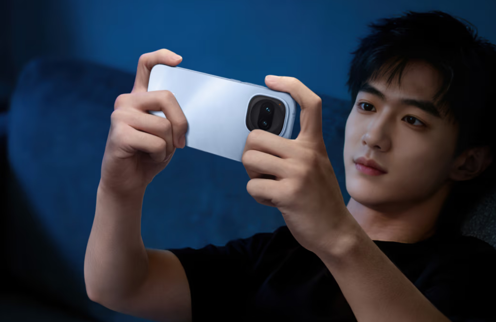 iQOO Z11 Turbo debuts with Snapdragon 8 Gen 5, 200MP camera & 7600mAh ...