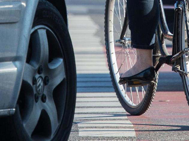 Blaulichtticker für die Region Fürstenfeldbruck: Radlerinnen von Autos ...