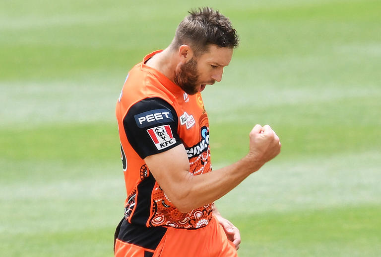 AJ Tye severs ties with BBL as he signs two-year deal with Yorkshire