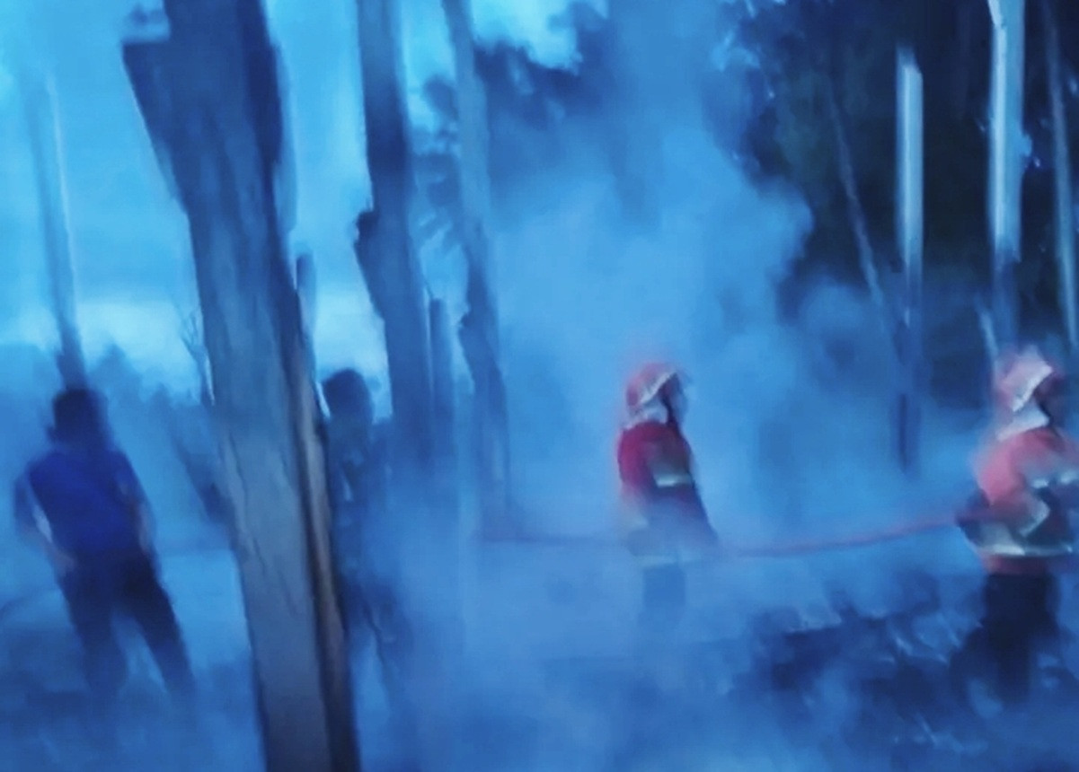 Kandang ayam di Klungkung ludes terbakar pagi buta, saksi melihat ...