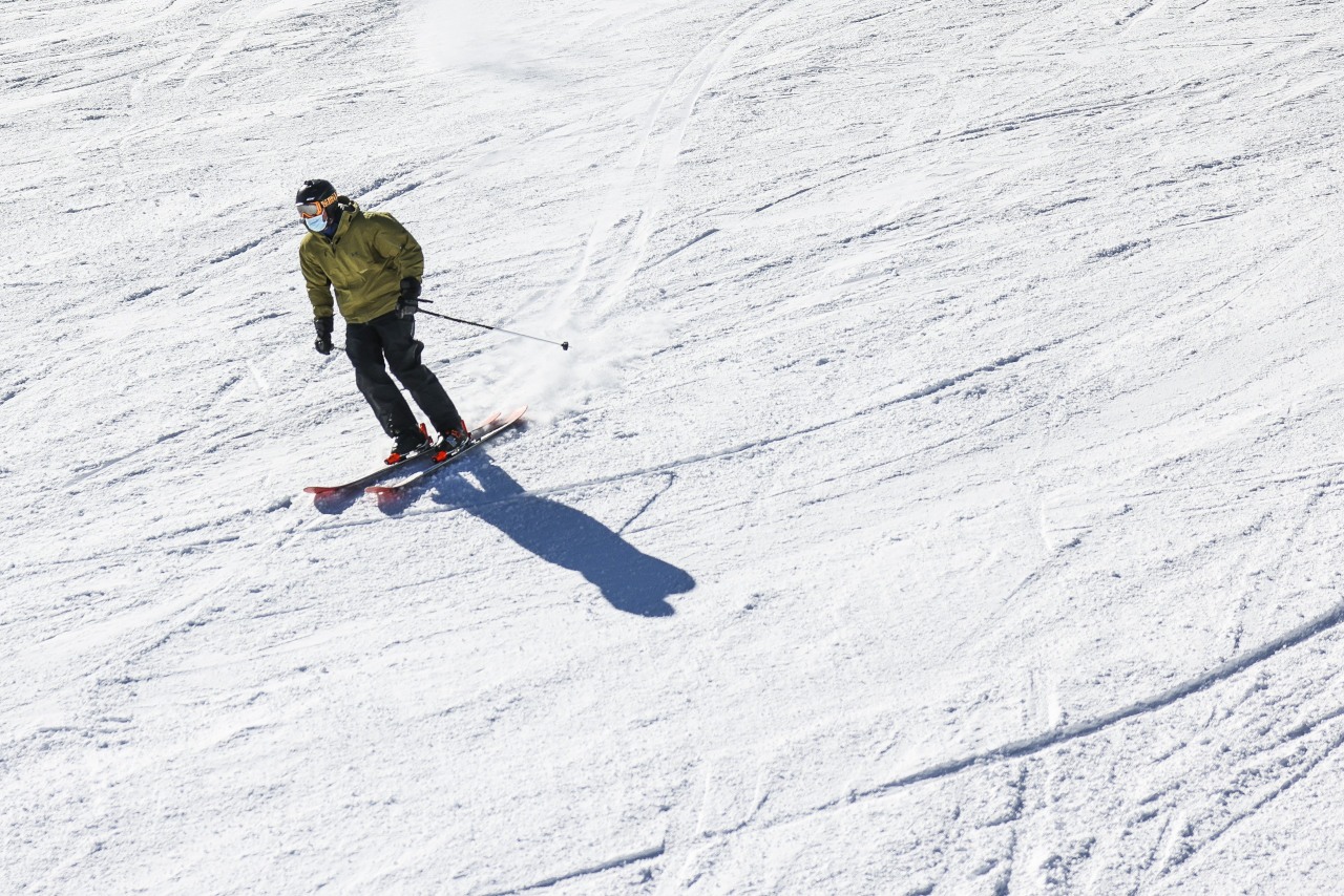 Snow-starved resorts draw fewer visitors to Vail