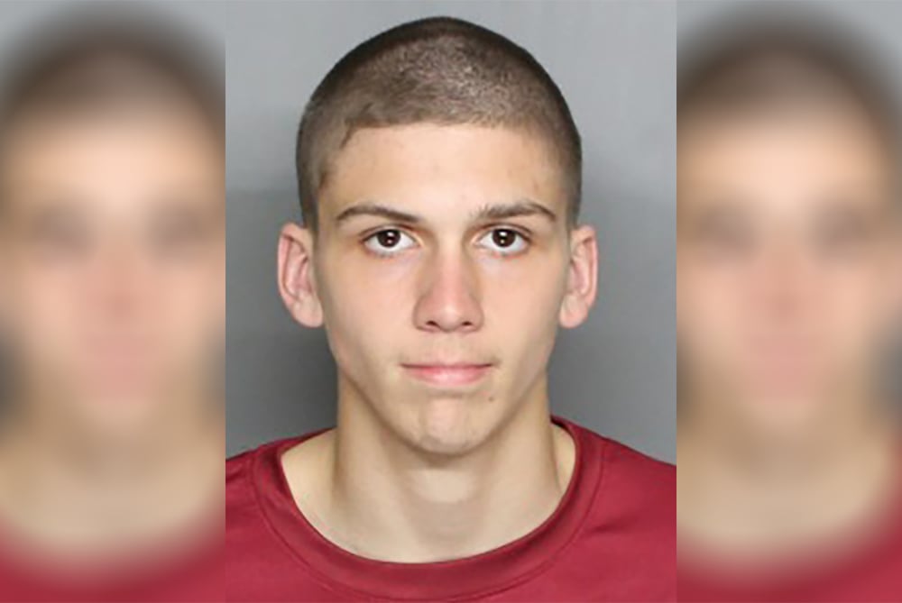 Man arrested after attempting overnight stay at Englewood Walmart for ...