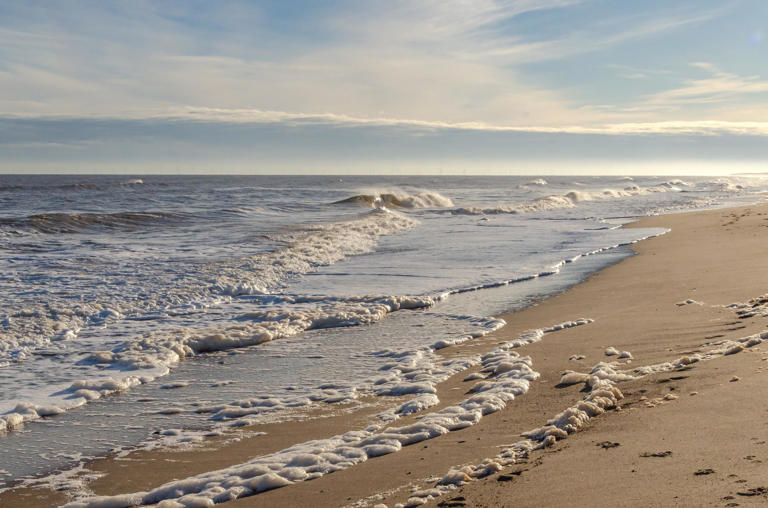 10 of the best beaches within easy reach of Chesterfield and Derbyshire ...