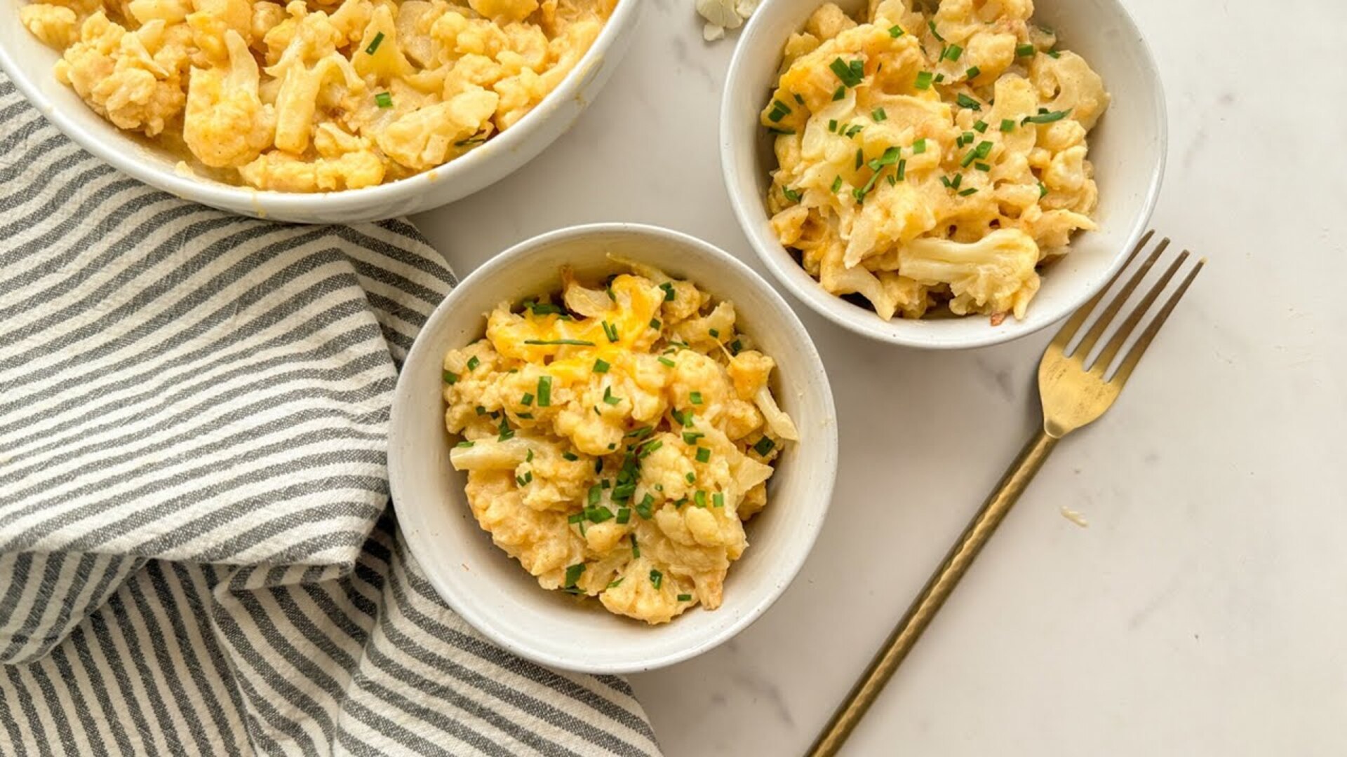 Slow cooker keto cauliflower "mac" and cheese recipe