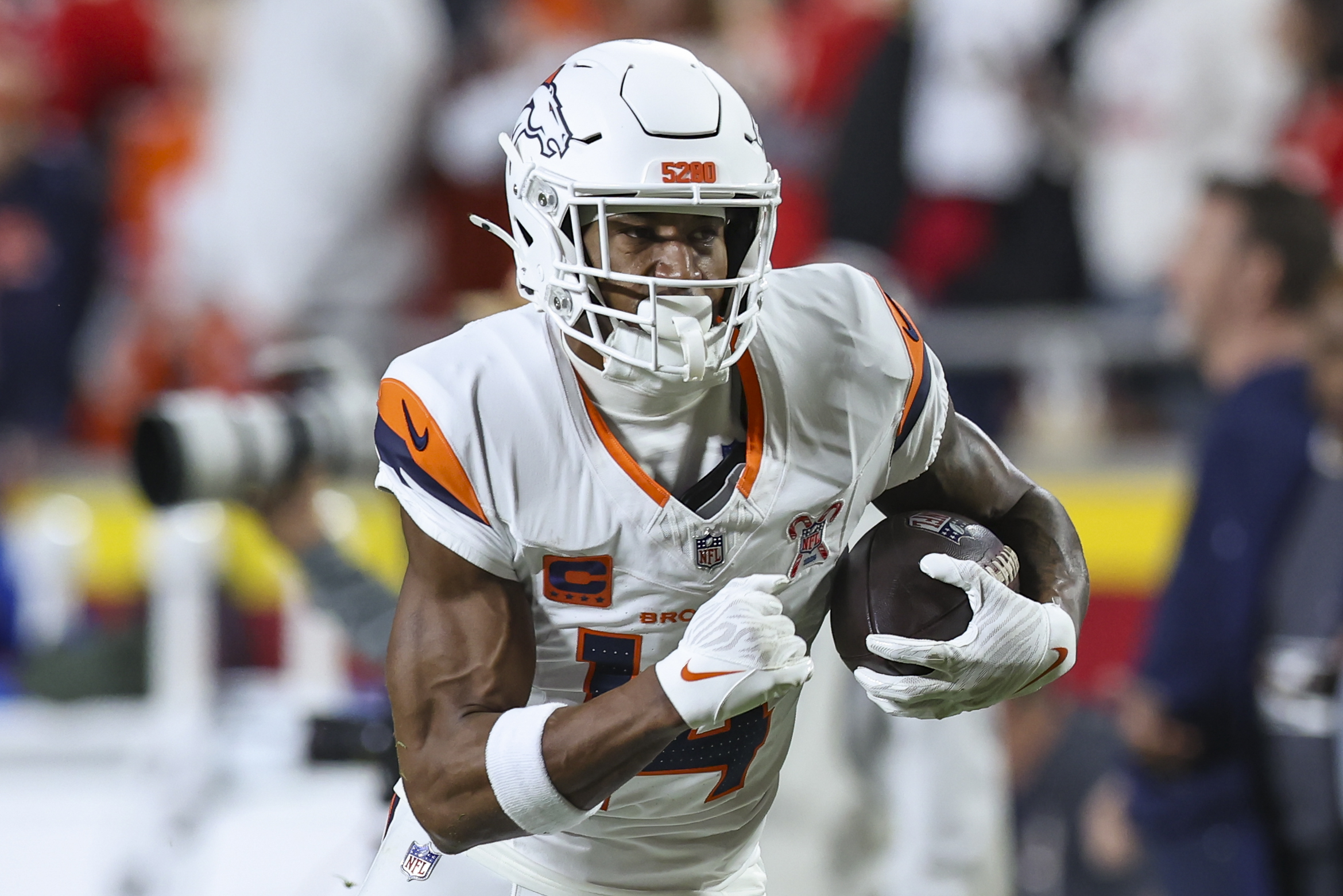 2026 NFL playoffs roundtable: What Broncos players have to step up the ...