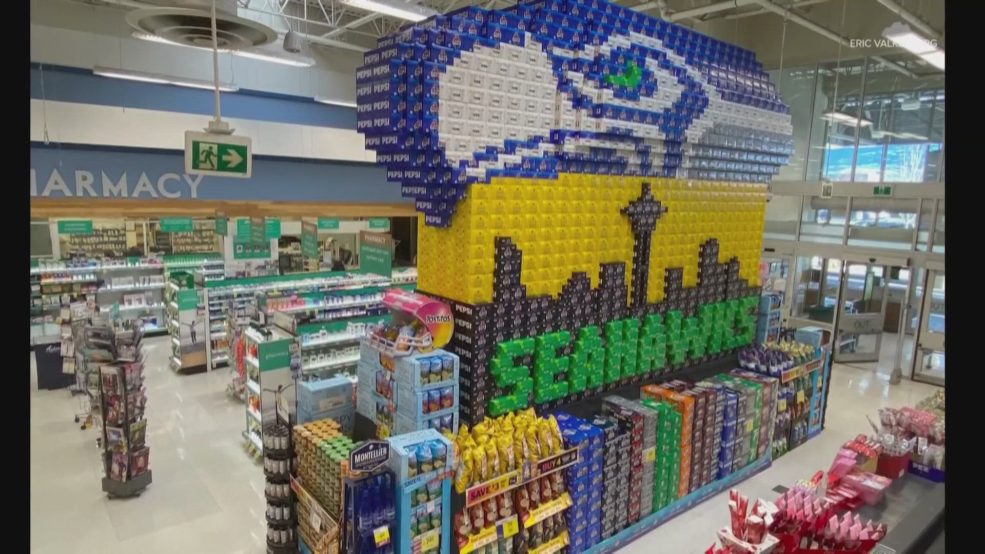 Canada grocery store shows off giant Seahawks display