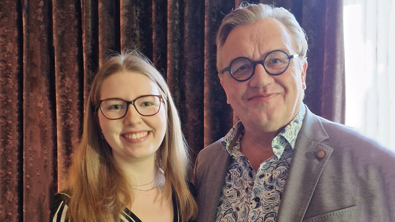 „Jeder hat einen an der Klatsche“: Das große FILMSTARTS-Interview mit ...