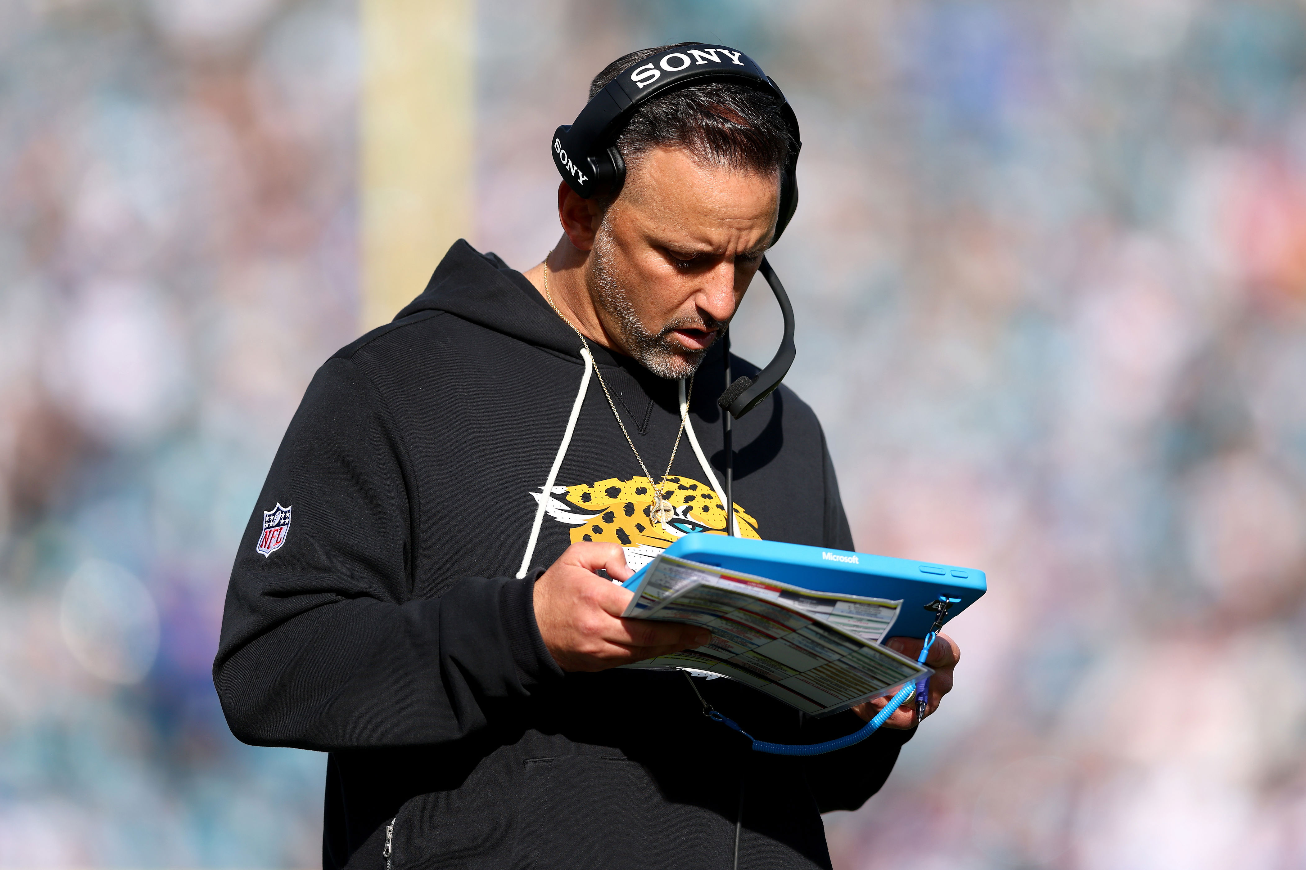 Dolphins interview former linebackers coach in HC search