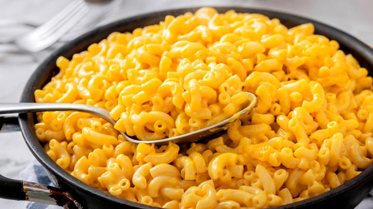 Give your boxed mac and cheese restaurant-style flavor with this simple ...