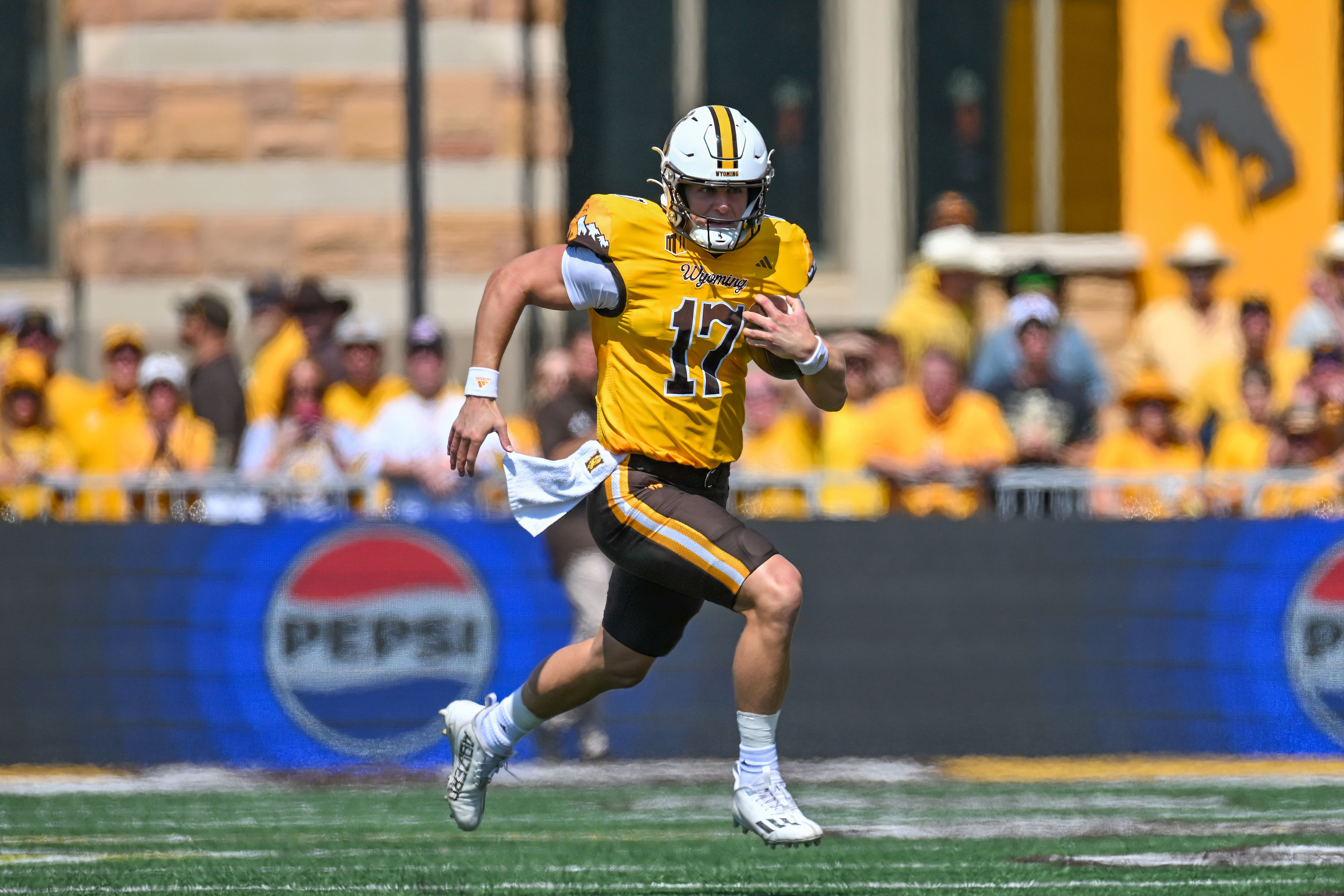 2026 Hula Bowl stock report discussing the 3 Wyoming players and the ...
