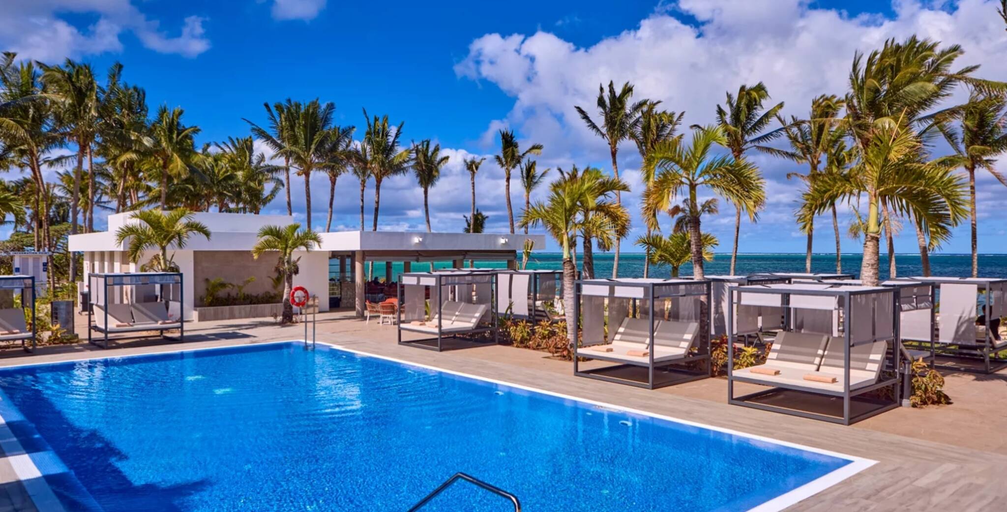 Mauritius im 4* adults-only-resort: 7 Nächte all inclusive inkl. Flügen ...