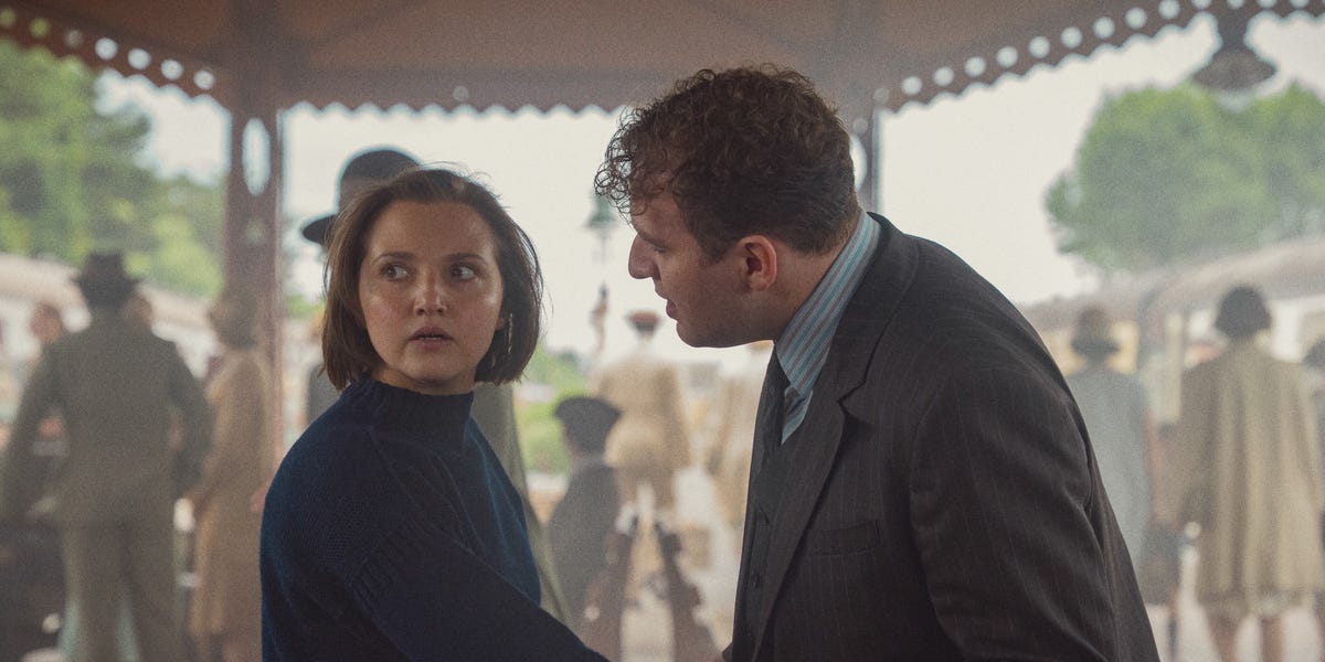 The ending of Netflix's hit mystery 'Agatha Christie's Seven Dials ...