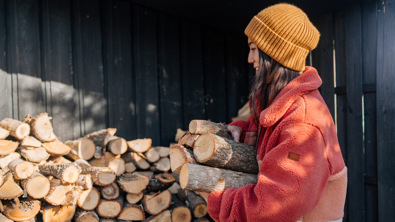 Keep your firewood neat and dry with this genius DIY storage rack idea