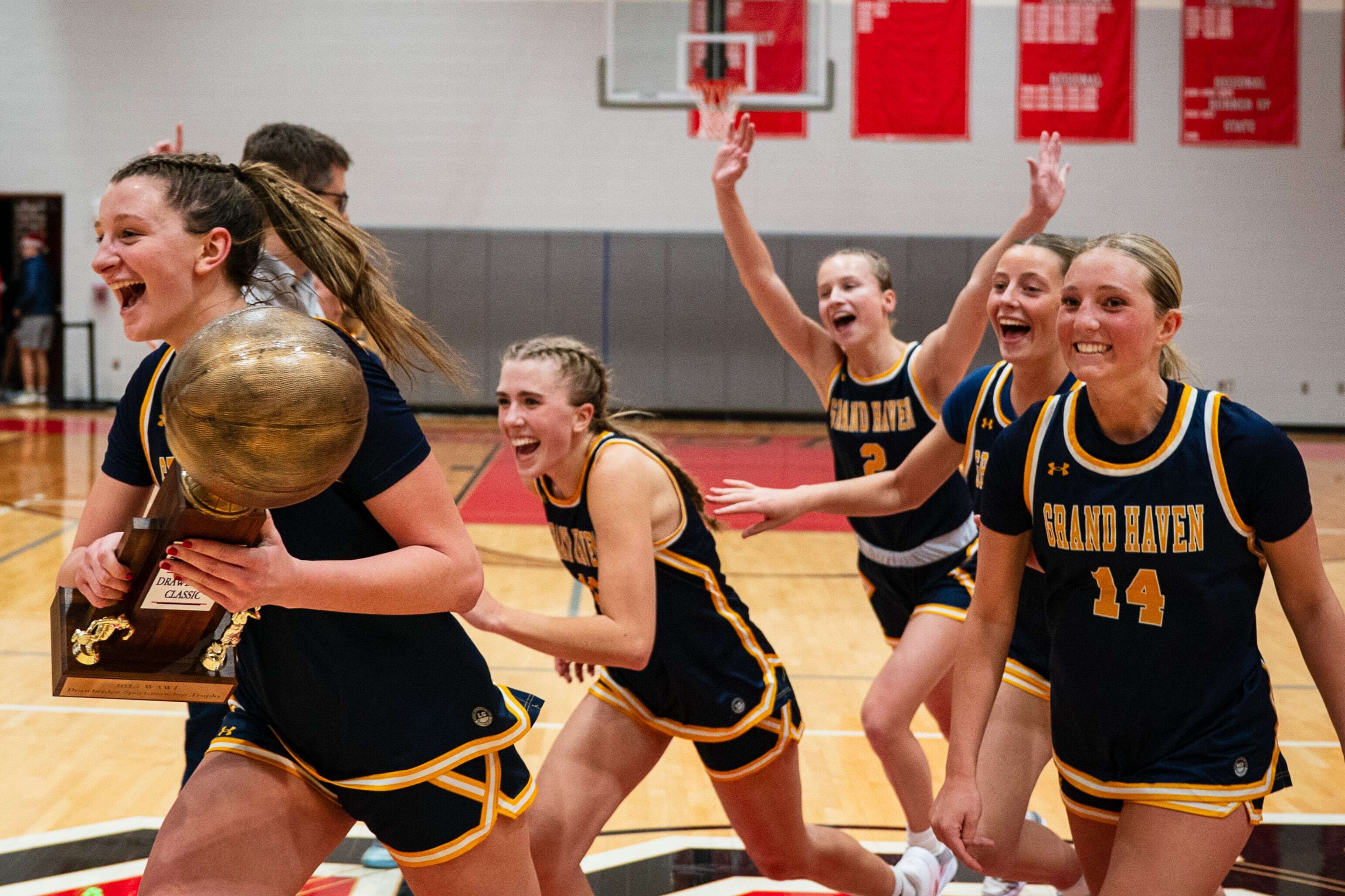 Muskegon-area girls basketball power rankings, conference standings for ...