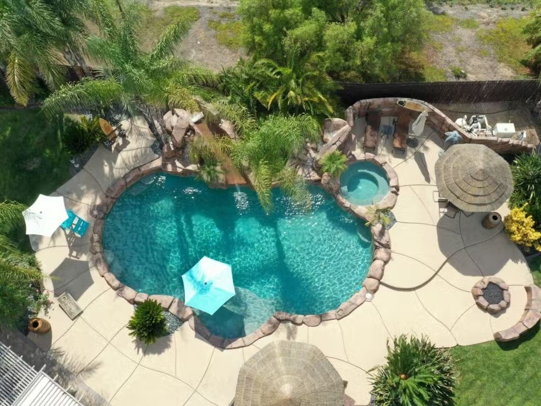 Murrieta couple named top pool host for their solar-heated tiki oasis