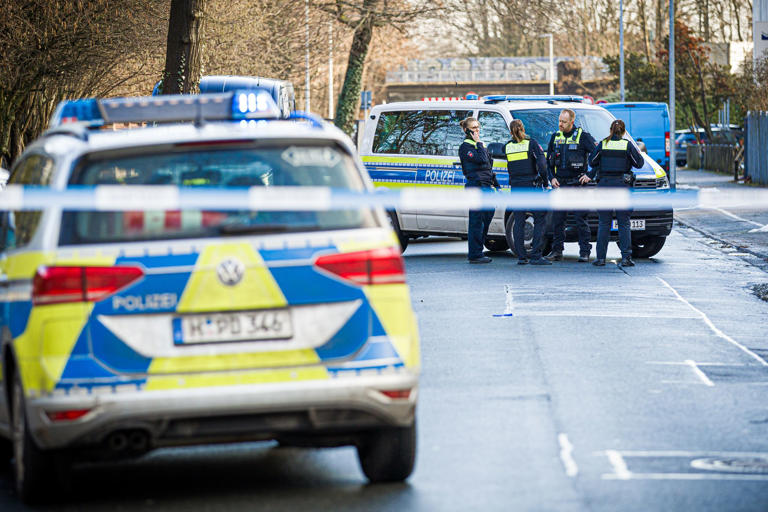Mann durch Schuss am Bein verletzt - Polizei sucht Zeugen