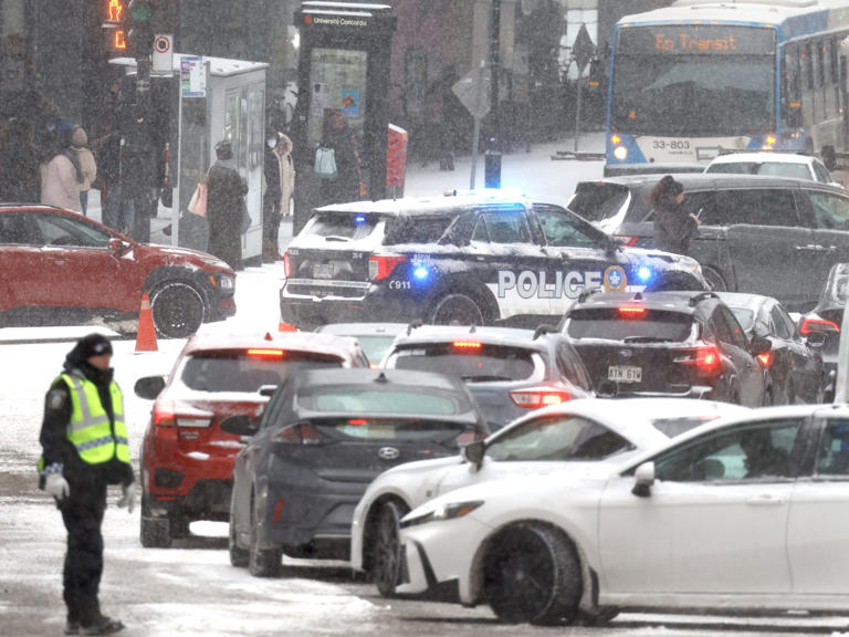 Update: Montreal to start clearing snow Friday evening after 10 cm snowfall