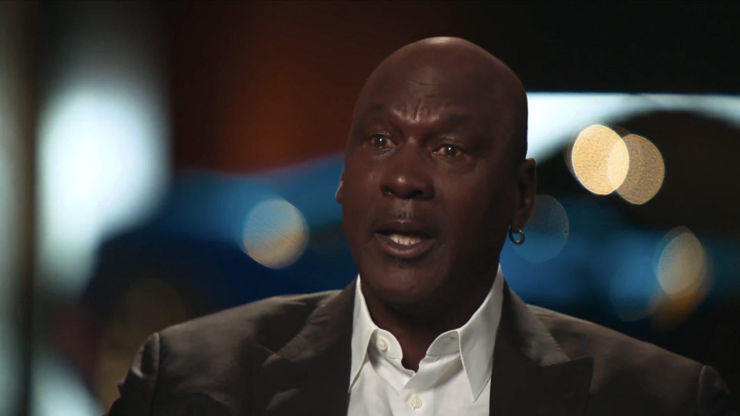 Mike Tirico announces surprising Michael Jordan news