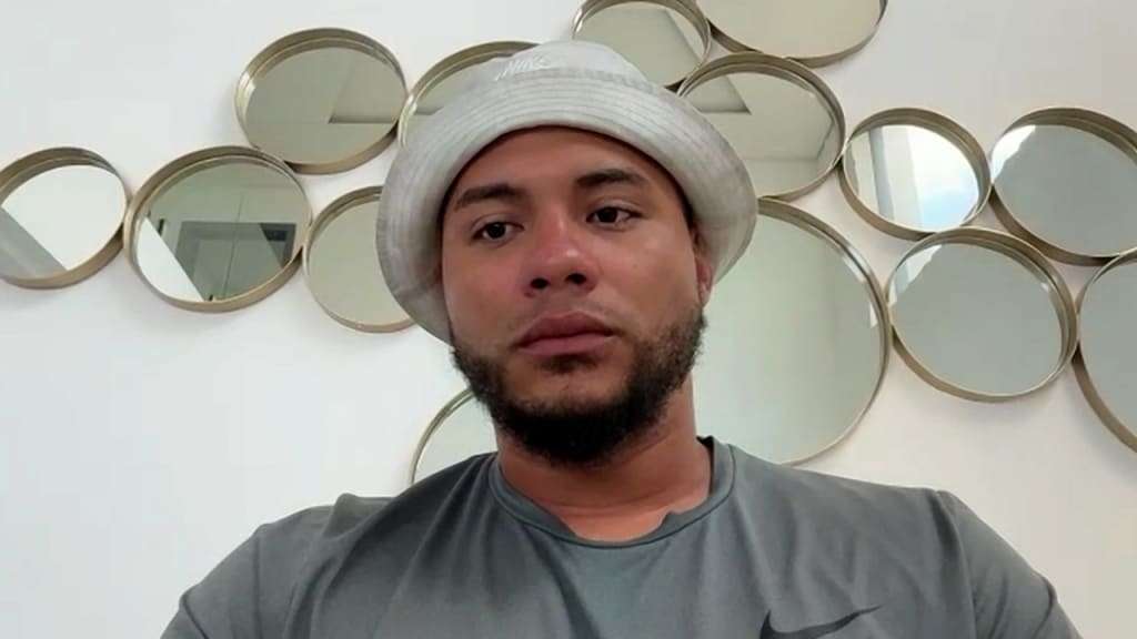 Red Sox: Willson Contreras takes a jab at Rafael Devers