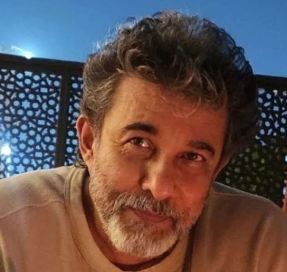FIR filed after Deepak Tijori gets duped of Rs 2.5 lakh