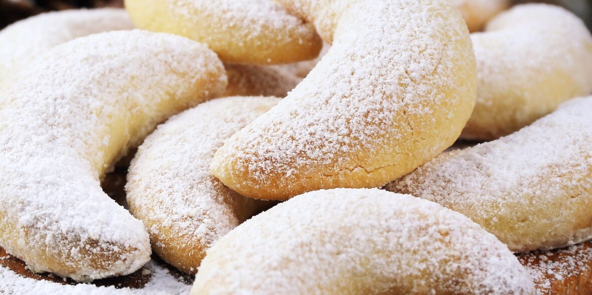 Buttery almond crescent cookies recipe (dusty, sweet, and simple)