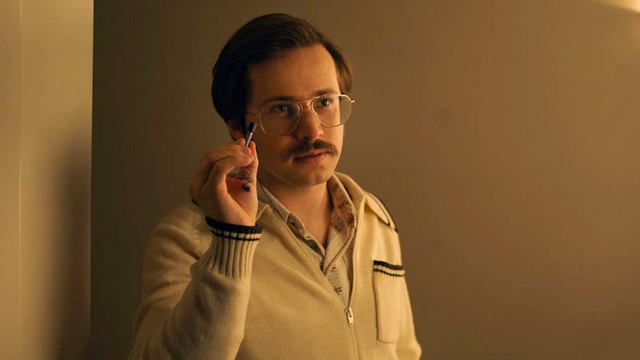 Ponies season 1 episode 5 recap: Another mole enters the picture