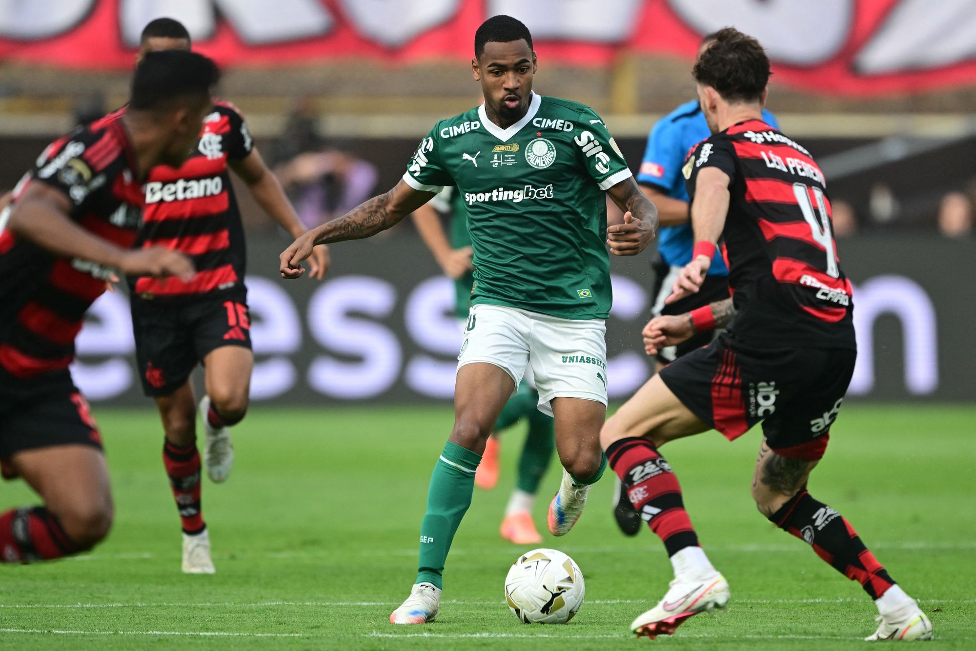 Aston Villa join race to sign £30m midfield diamond also on Newcastle ...