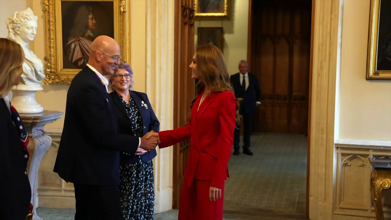 Princess of Wales hosts England's Red Roses at Windsor