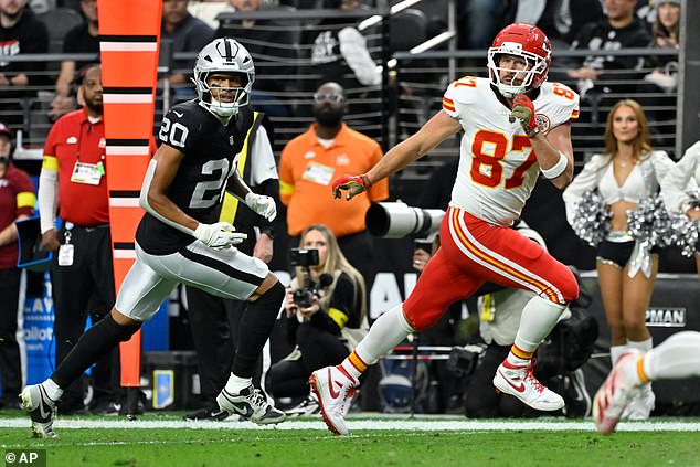 Tom Brady weighs in on whether 'stud' Travis Kelce should retire from ...