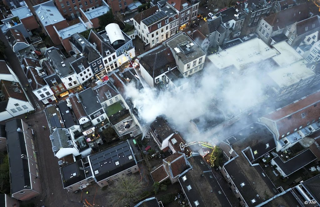 Meerdere panden ingestort door explosie in centrum Utrecht