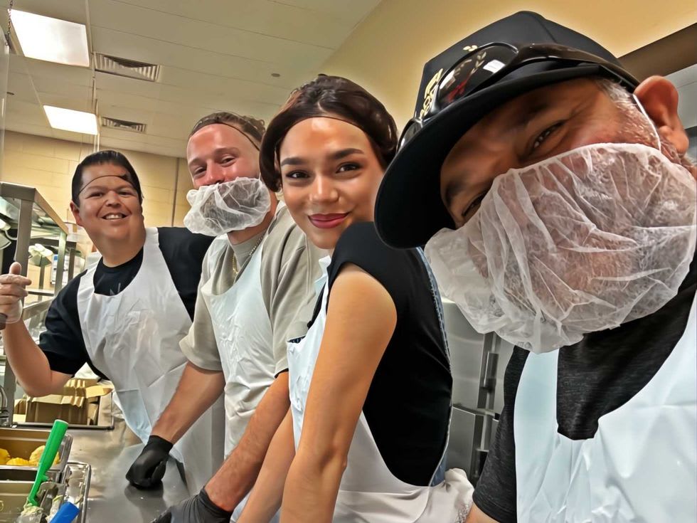 'Landman' actress lends helping hand at San Antonio Food Bank