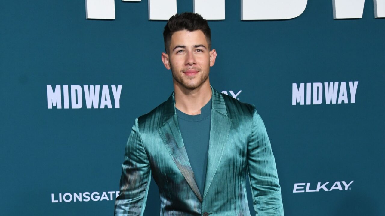 Nick Jonas responds to viral clip from Golden Globes, cites social ...