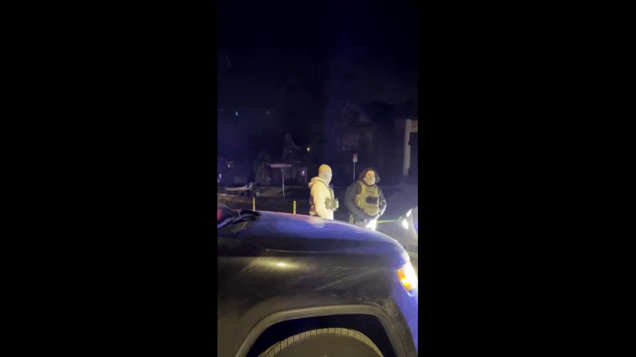 Eyewitness captures Minneapolis community protesting against ICE