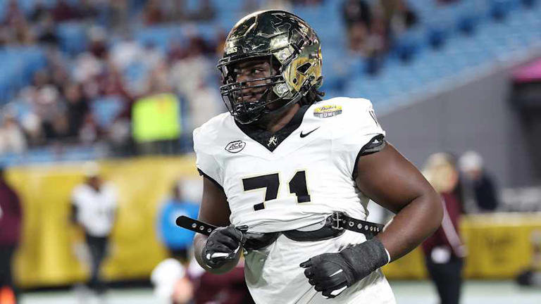 Texas pulls off massive portal win with commitment from a top OT target