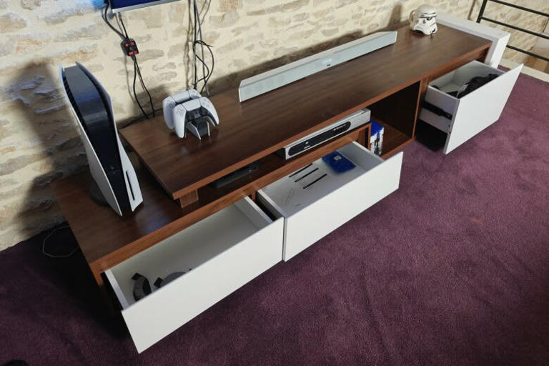 J’ai testé le meuble TV extensible Fero et la table basse relevable de ...