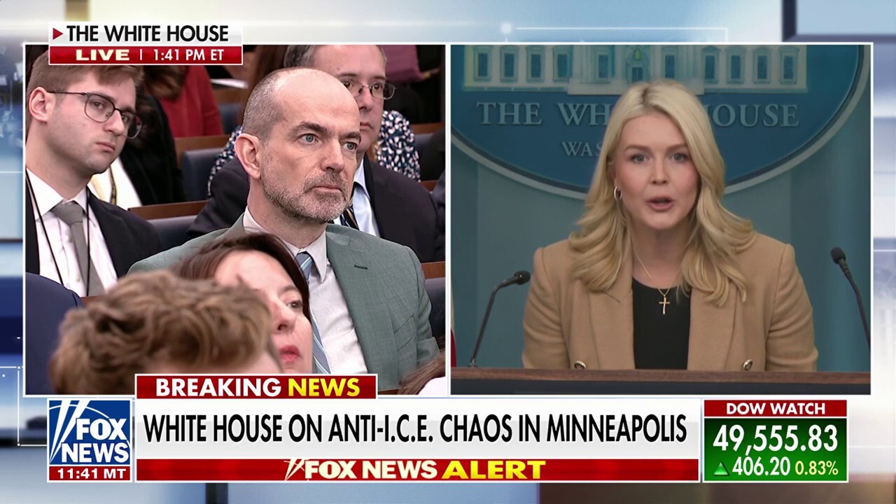 Leavitt torches White House reporter as 'left-wing hack' to his face