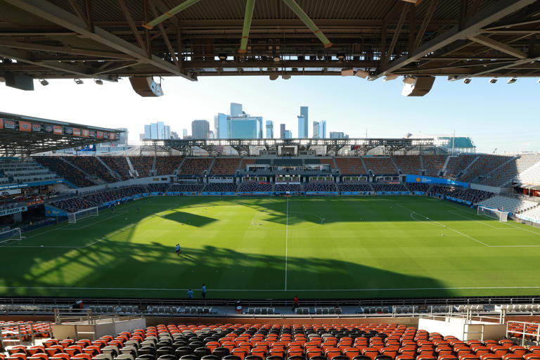 Houston Dynamo announcer says he was let go for criticizing owners