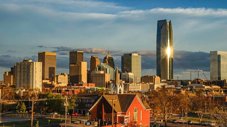 7 top US cities to live in, rated by homeowner type