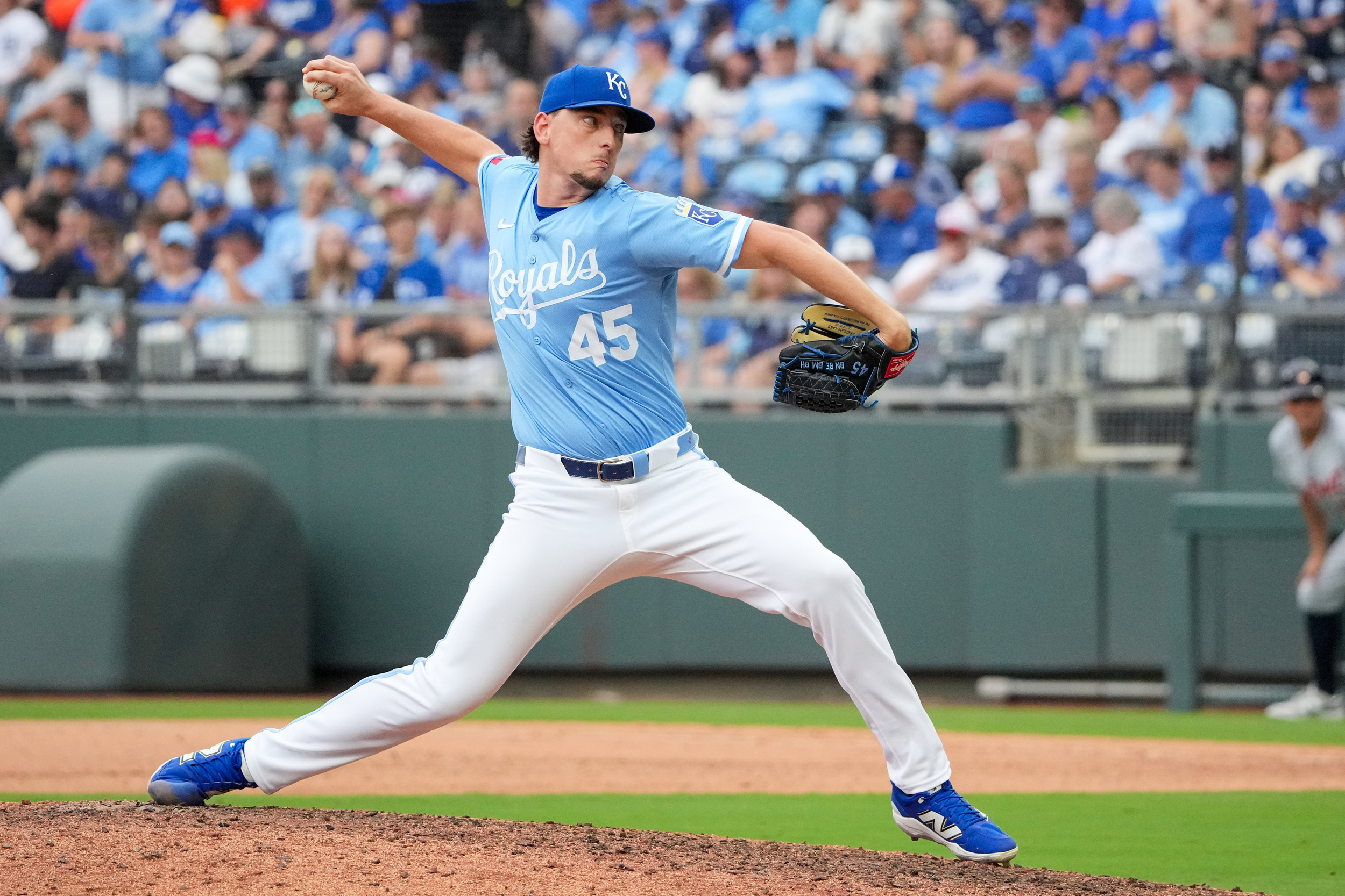 Diamondbacks sign Taylor Clarke