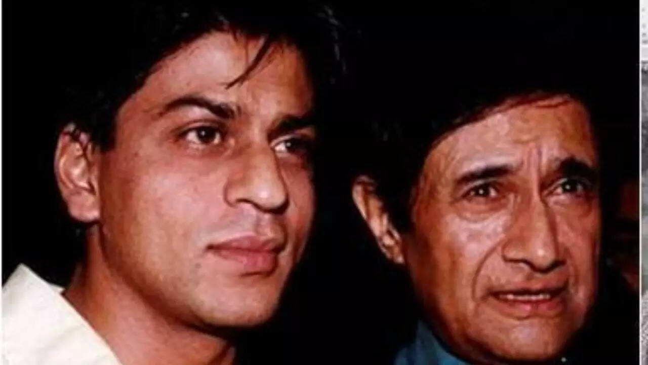 Dev Anand had told Shah Rukh Khan to stop smoking: 'Tu kitna achha ...