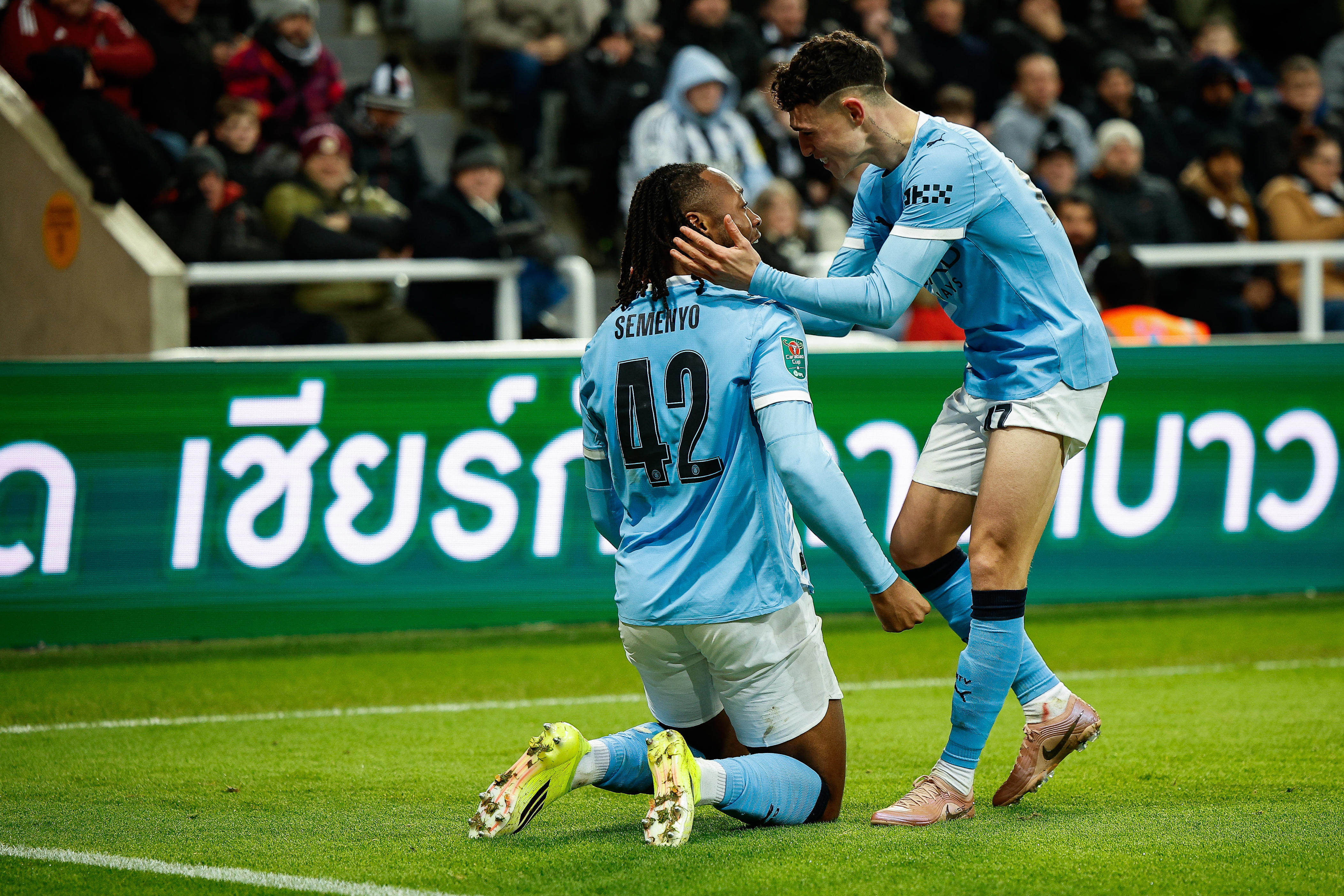 Foden legt uit wat Semenyo zo goed maakt: 'Zo iemand hadden we nog niet'