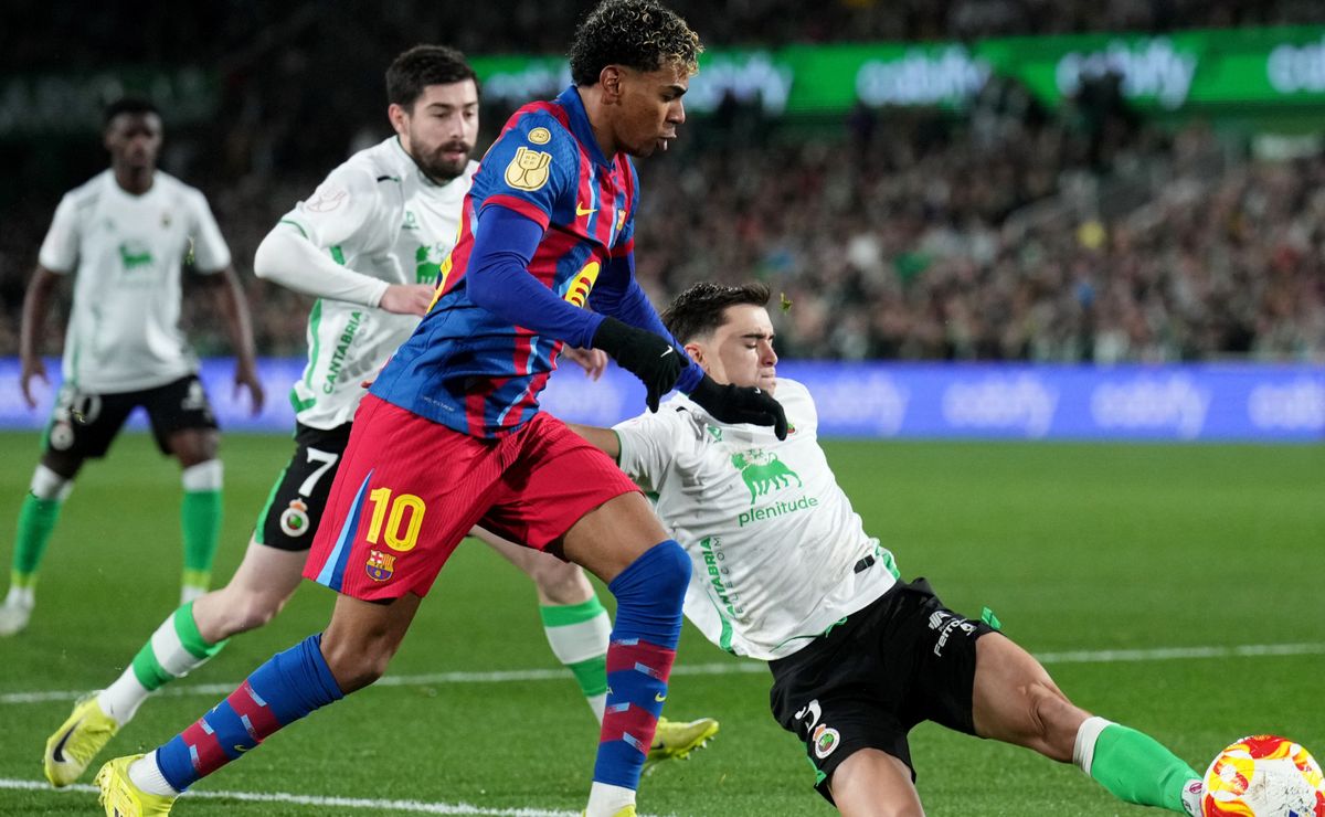 Racing de Santander 0-1 Barcelona EN VIVO y ONLINE vía Flow y Movistar ...