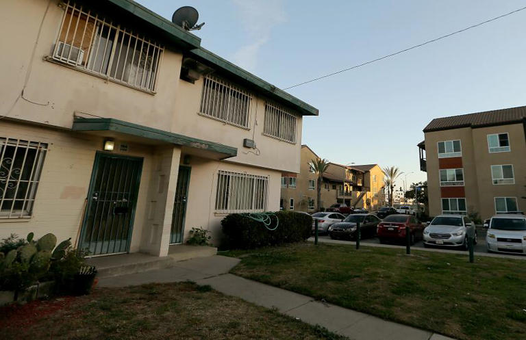 Watts tried to mourn 'Mama Curtis.' Then came LAPD officers with Tasers ...