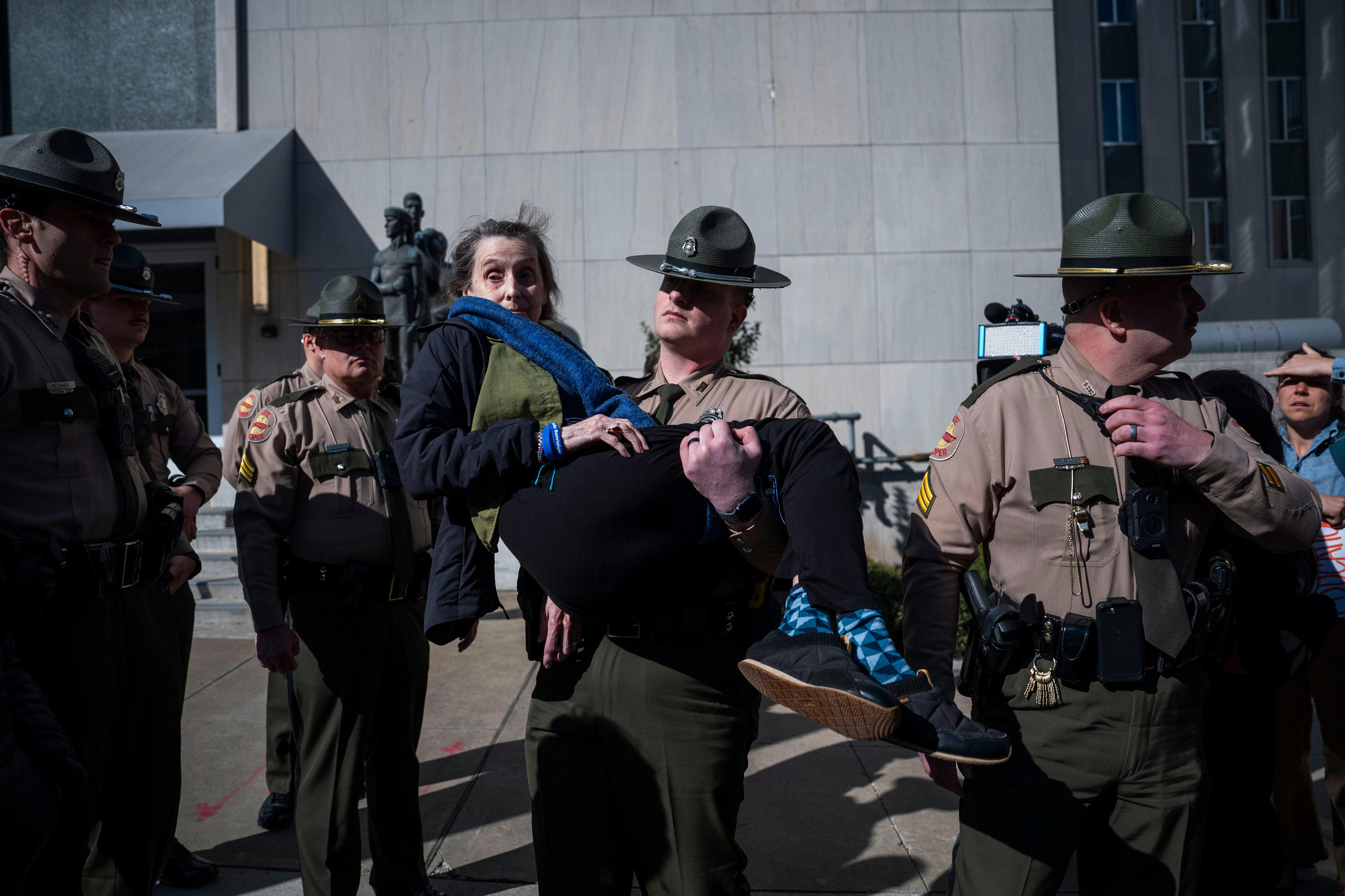 TN lawmakers still eyeing bill to bar undocumented students from school